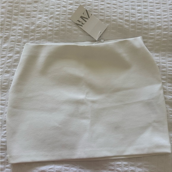 Zara | Skirts | Zara White Skirt | Poshmark